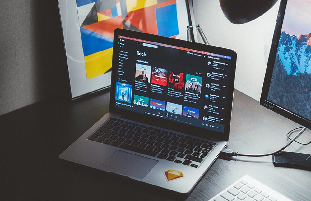 6 Graphic Designer essentials to success that you need to know - rcampo ...